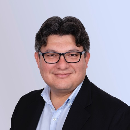 Prof. Dr. Cristian Loza Adaui - Institut für Wirtschaftswissenschaft